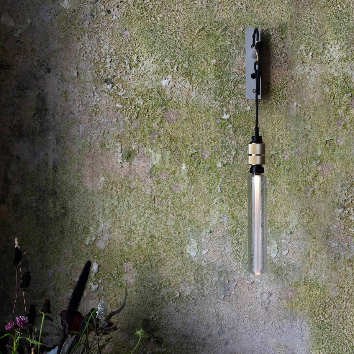 HOOKED WALL / CROSS / NUDE / STONE